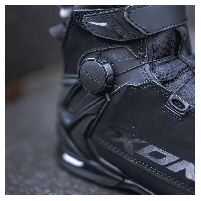Ixon - Bull 2 Waterproof motorcycle shoes - Biker Outfit