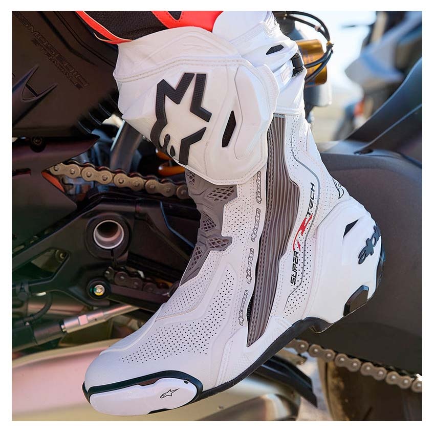 Alpinestars - Supertech R Vented motorcycle boots - Biker Outfit