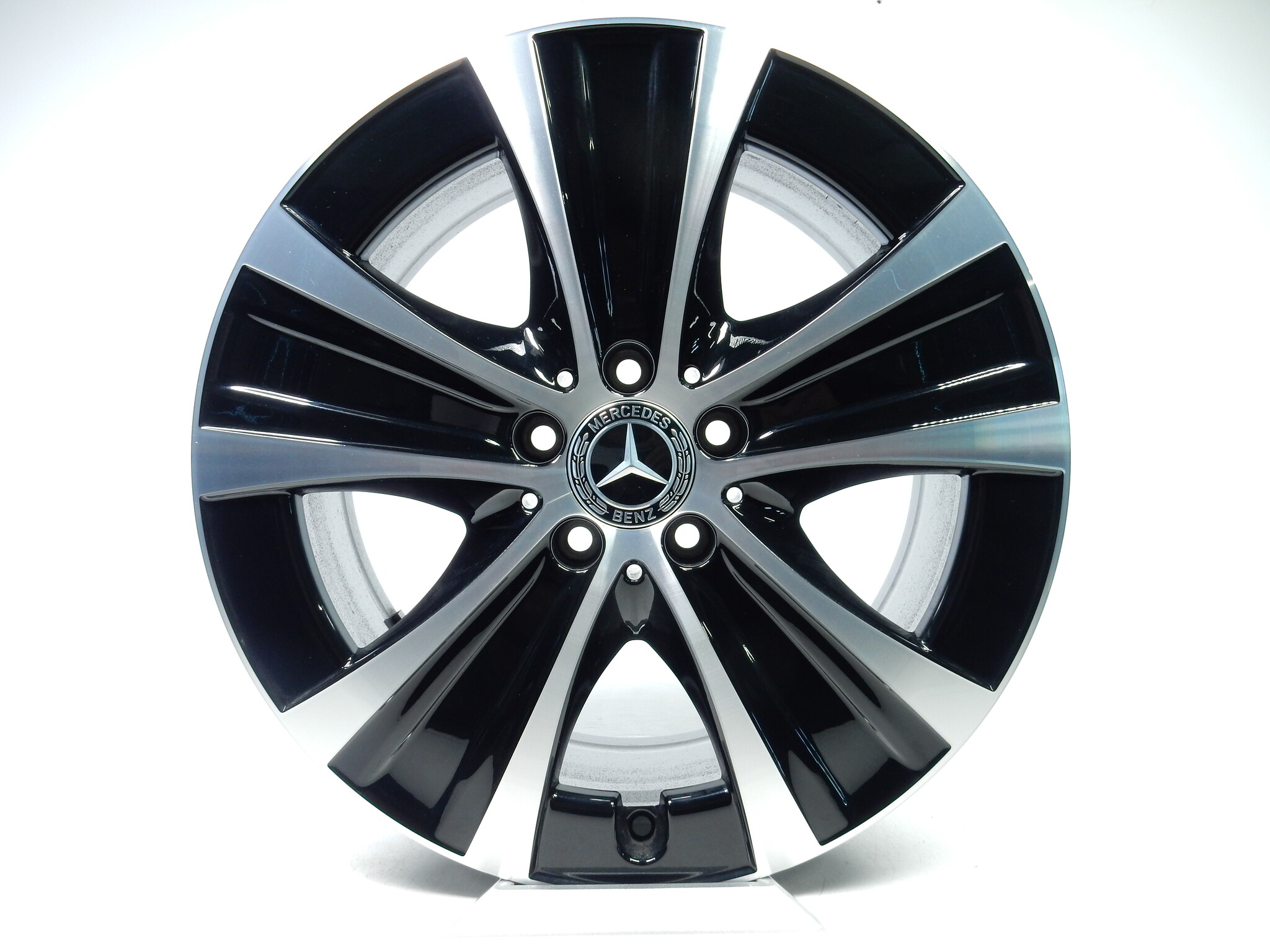 Original Mercedes E-Klasse W213 S213 A2134013700 Rim - lossebanden.nl ...
