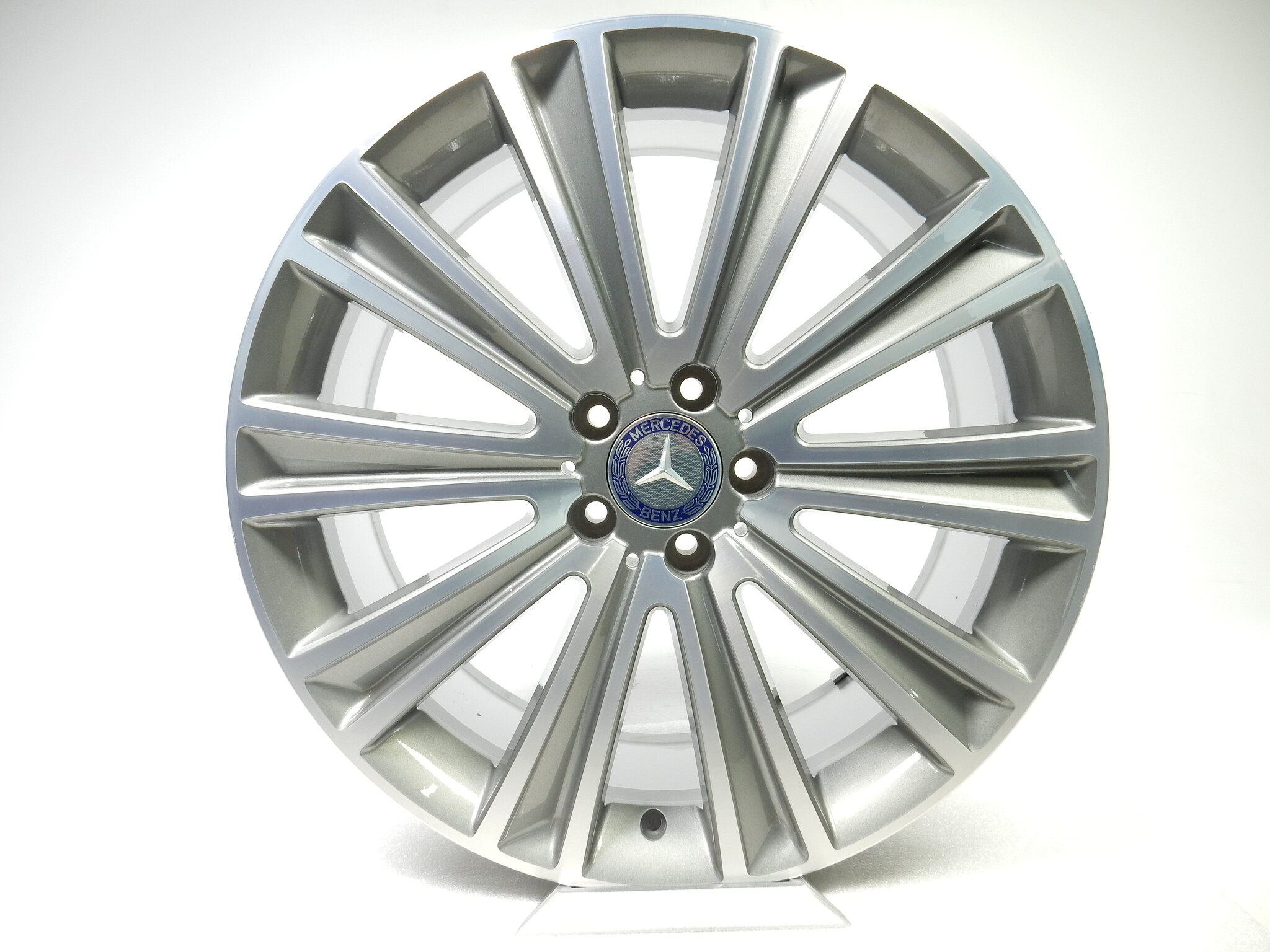 Originele Mercedes S-Klasse W222 A2224012702 velg - lossebanden.nl ...