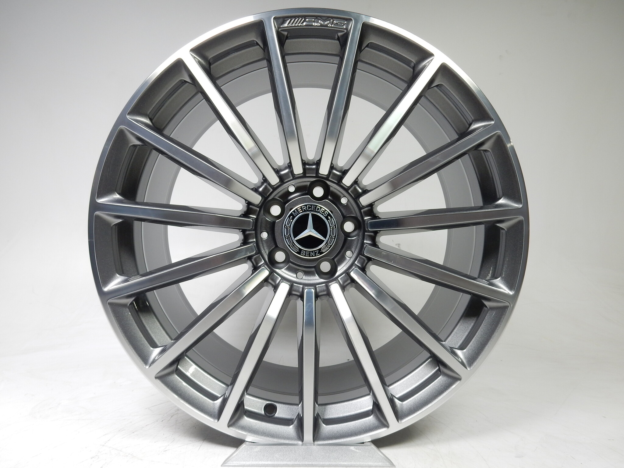 Original Mercedes AMG GT X290 A2904010600 Rim - lossebanden.nl/en ...