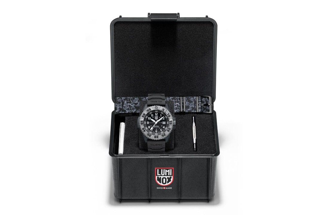 Luminox 3351 MIL SPEC inspired Military Black Ti - GearPoint