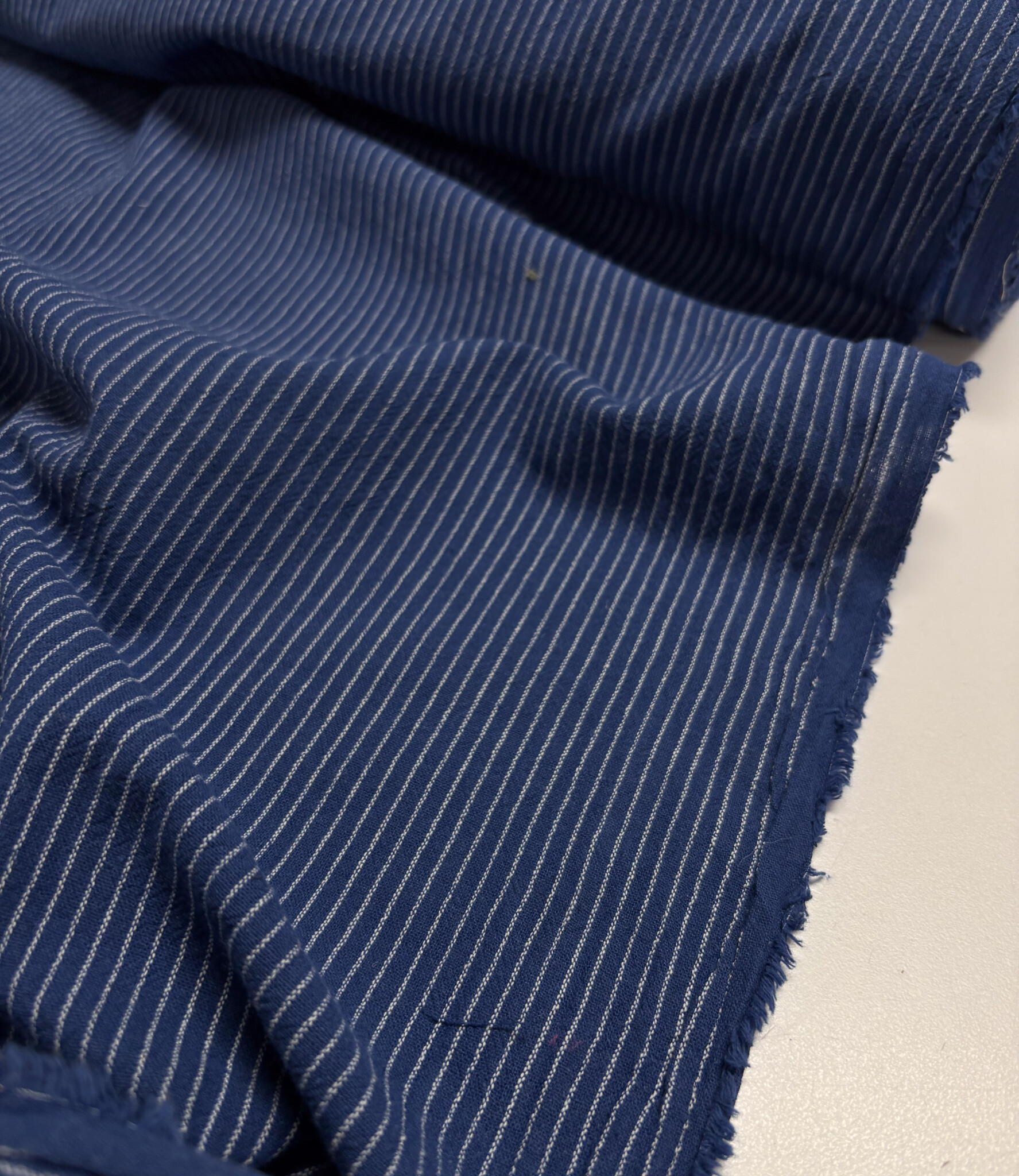 indigo blue and white pinstripe - wrincle cotton - Madeline De Stoffenmadam