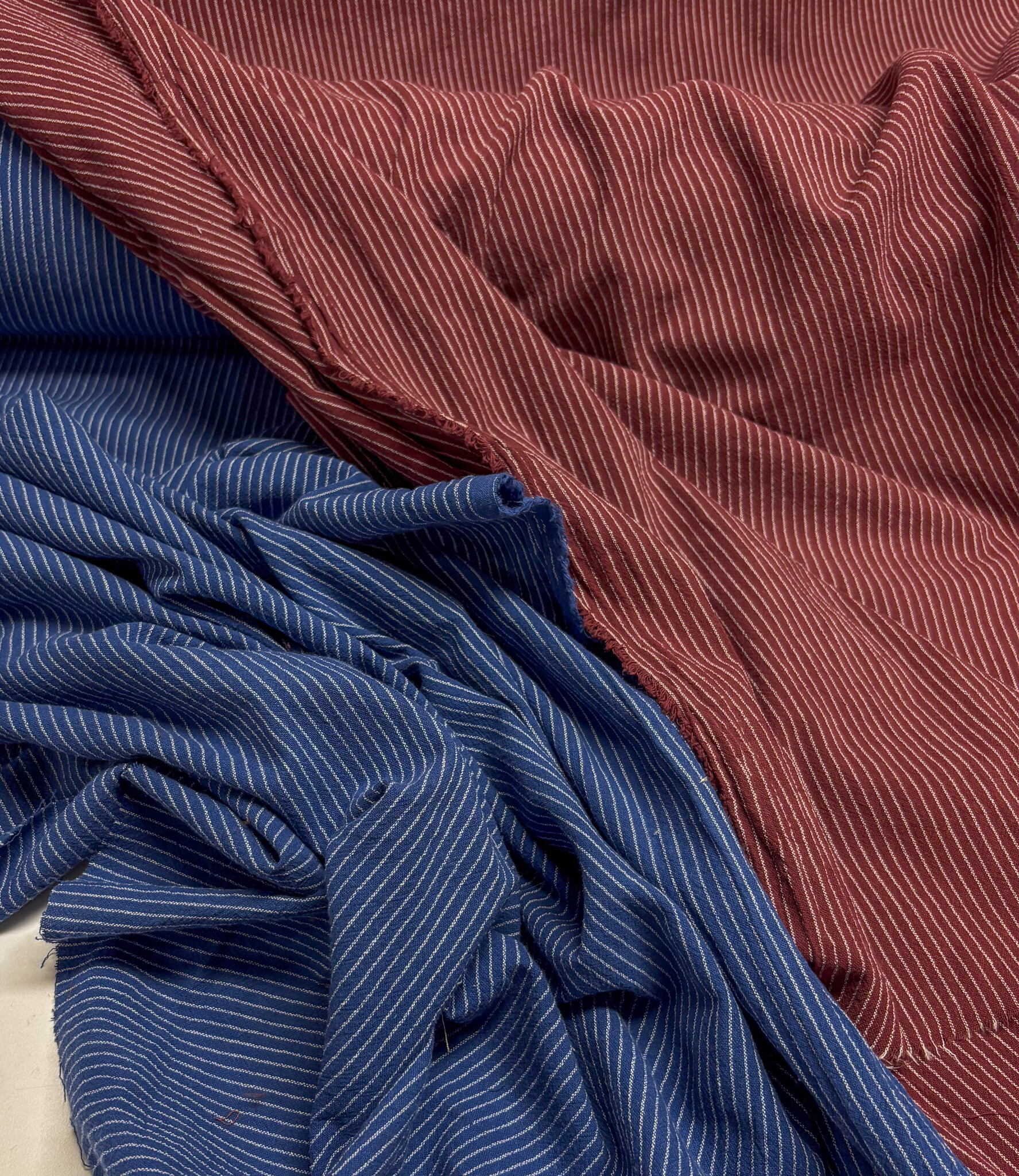 indigo blue and white pinstripe - wrincle cotton - Madeline De Stoffenmadam