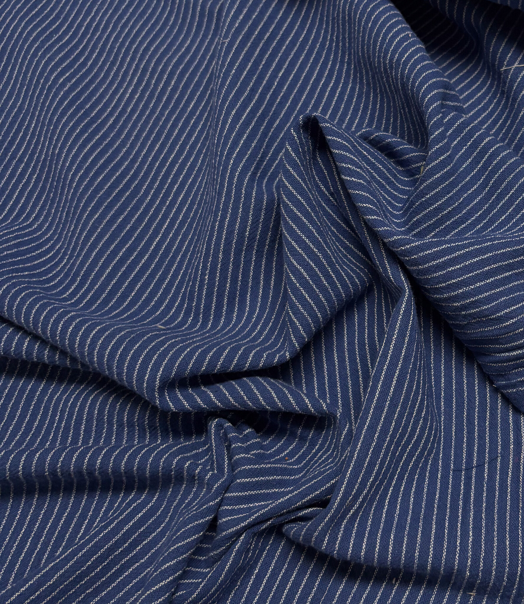 indigo blue and white pinstripe - wrincle cotton - Madeline De Stoffenmadam