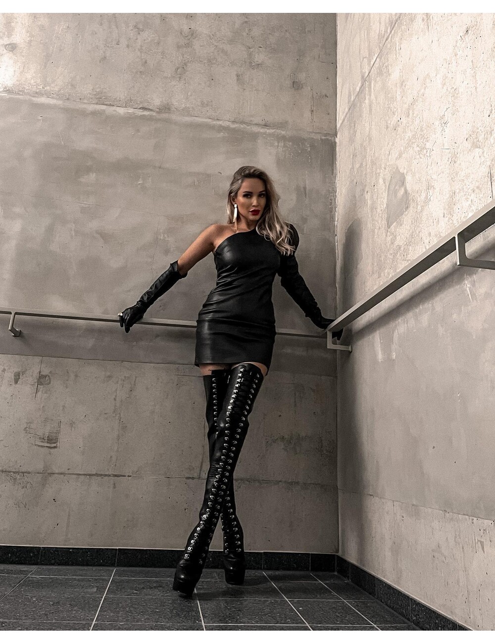 Gabriela im Slinky Schwarz matt - Shoebidoo Shoes | Giaro high heels