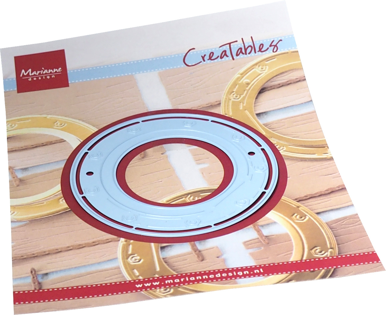 Creatables Small Porthole (LR0805) - Craftlines B.V.