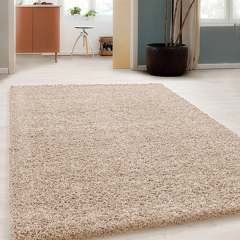 Hoogpolig vloerkleed - Solid Beige | Zorgt voor zachte en warme voeten ...