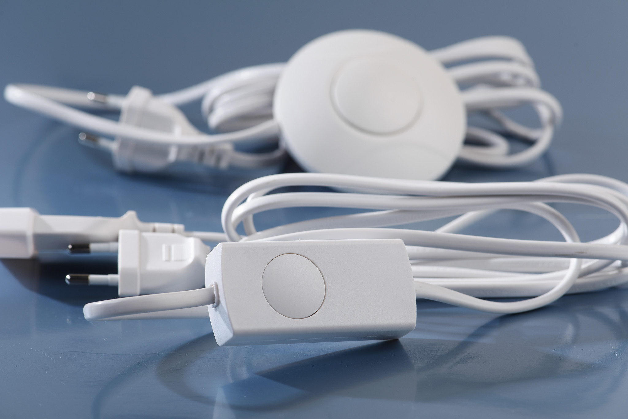 Tradim 64201 LED cord dimmer including cable 2-100 Watt white - ET48.com