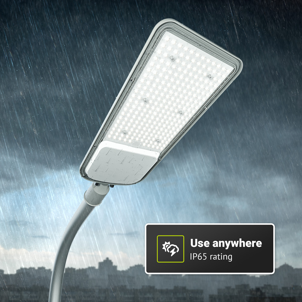 Lumin LED Street Light - 200W - 27,000lm - 6500K daylight white light