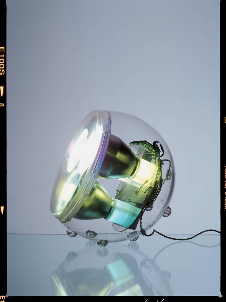 Artemide Yang LED vloerlamp kleurwisseling met afstandsbed. - Lucente