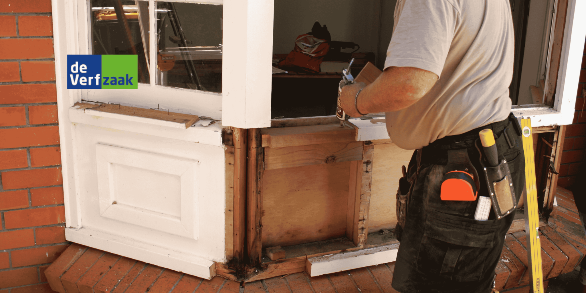 Houtrot repareren: Wegwerken en herstellen