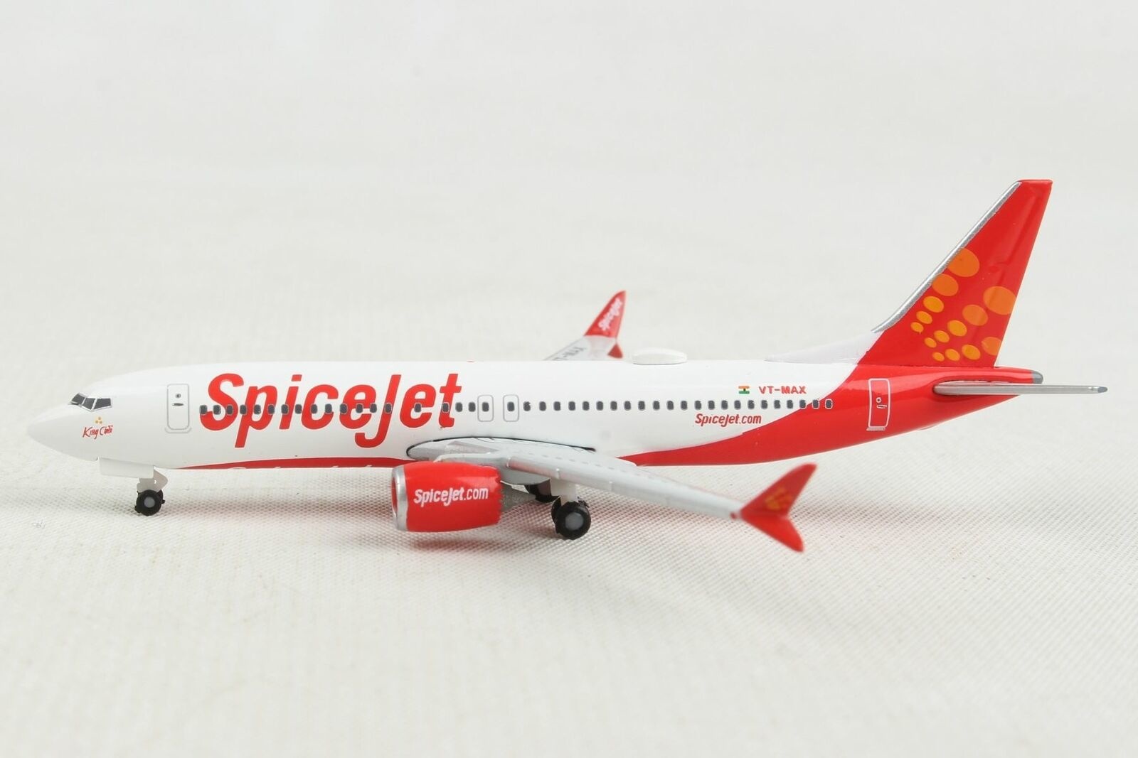 Boeing 737 MAX 8 'Spicejet VT-MAX King Chilli' - 1:500 - Herpa - HMKT