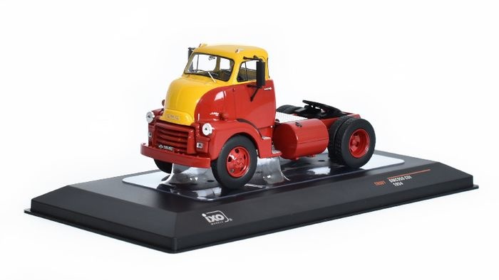 GMC 950 COE 1954 - 1:43 - IXO Models - HMKT