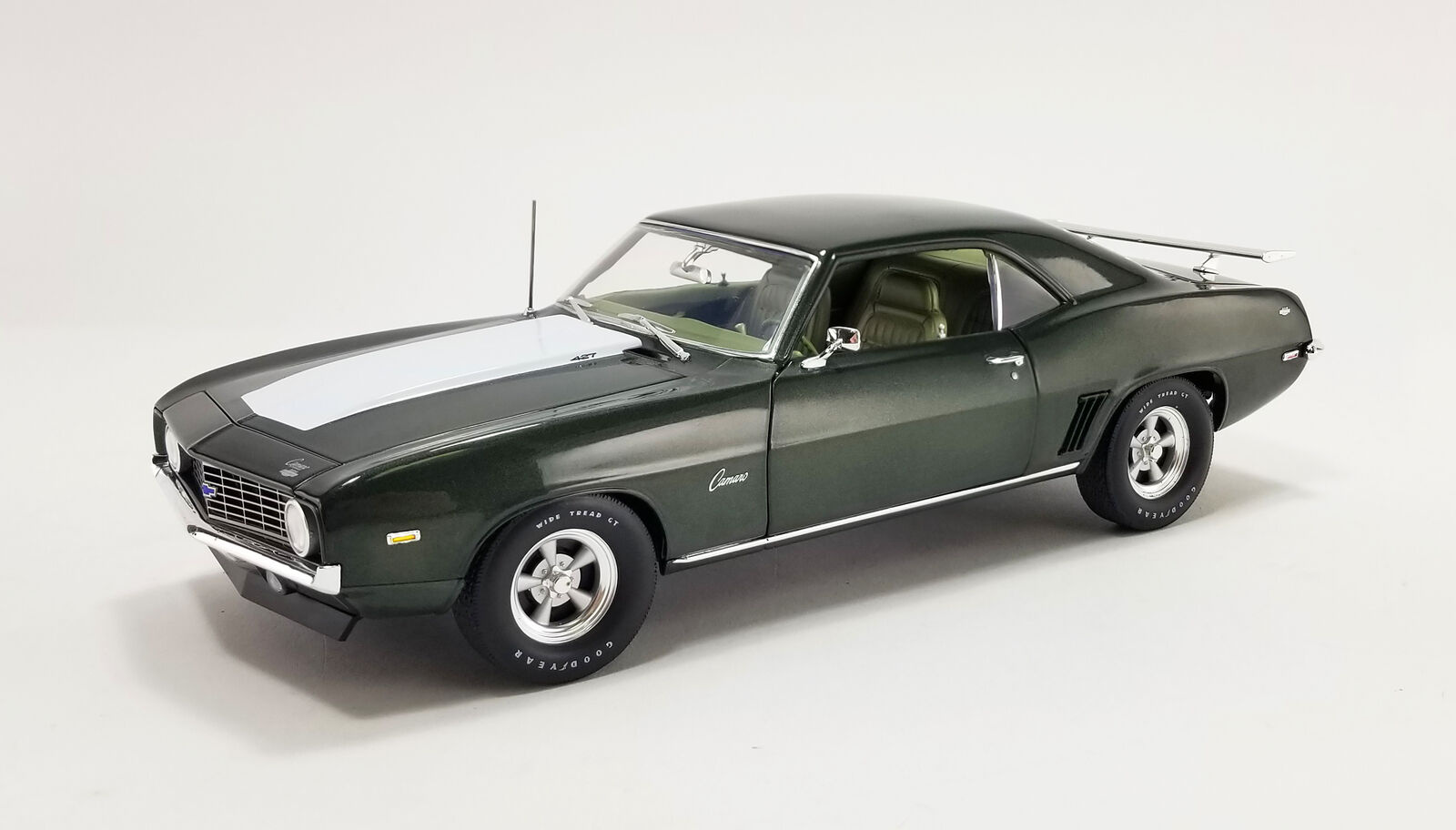 Chevrolet Copo Camaro 1969 (Built by Dick Harrell) - 1:18 - ACME - HMKT