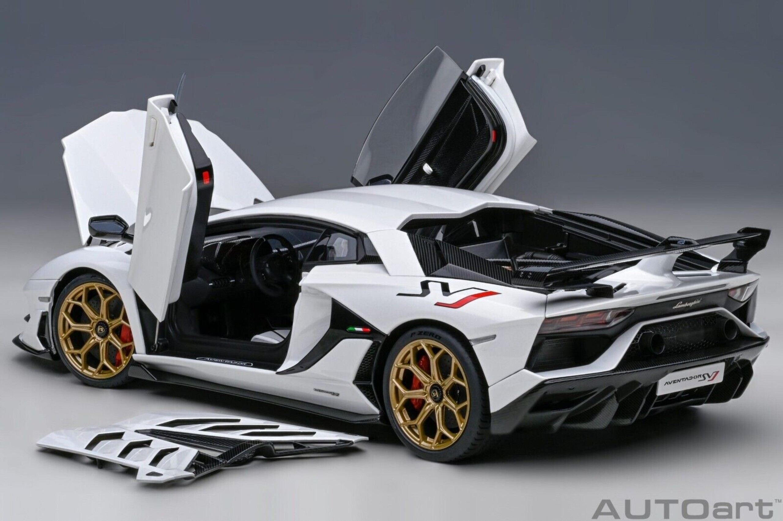 Lamborghini Aventador SVJ - 1:18 - AUTOart - HMKT