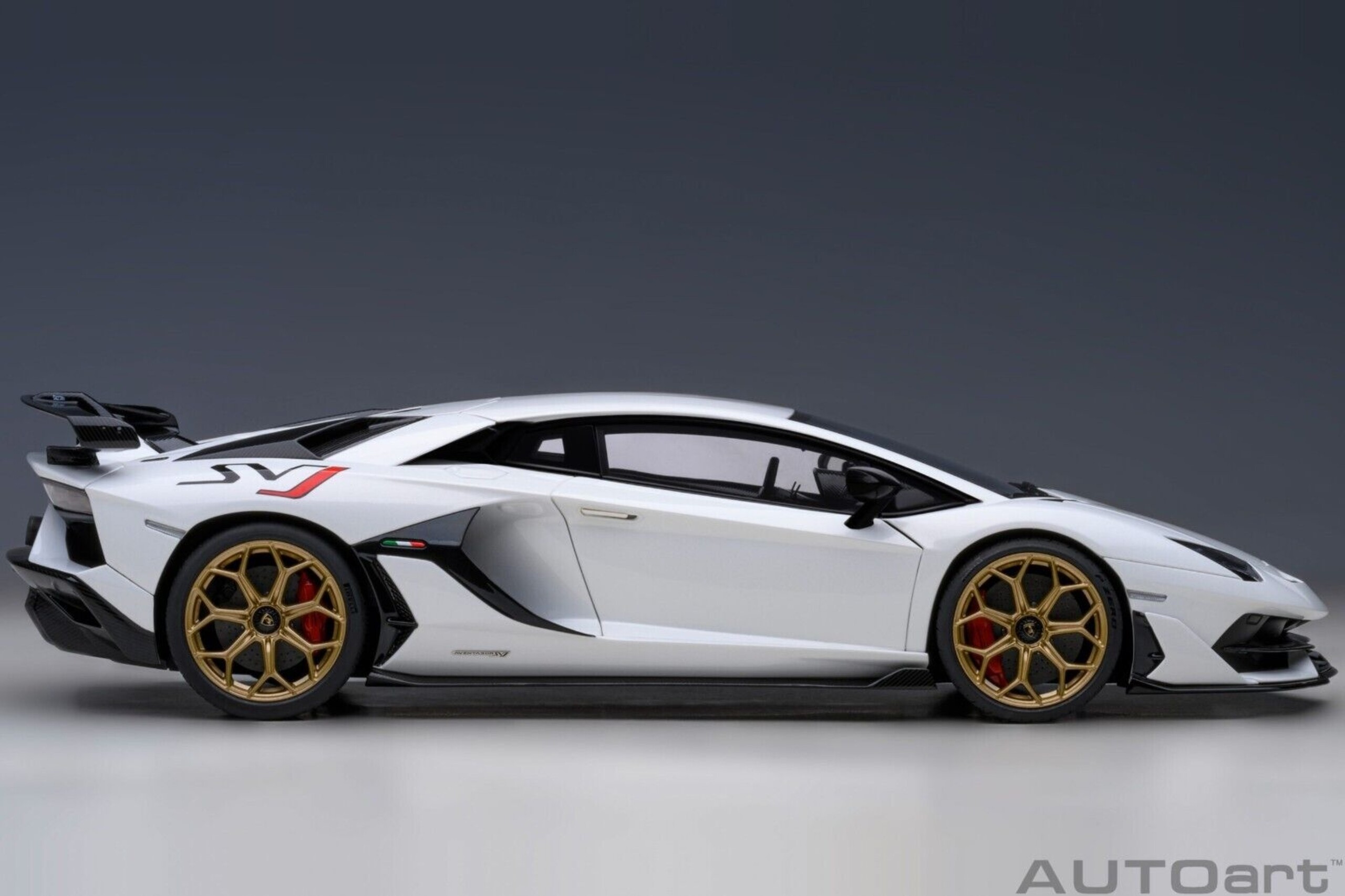 Lamborghini Aventador SVJ - 1:18 - AUTOart - HMKT