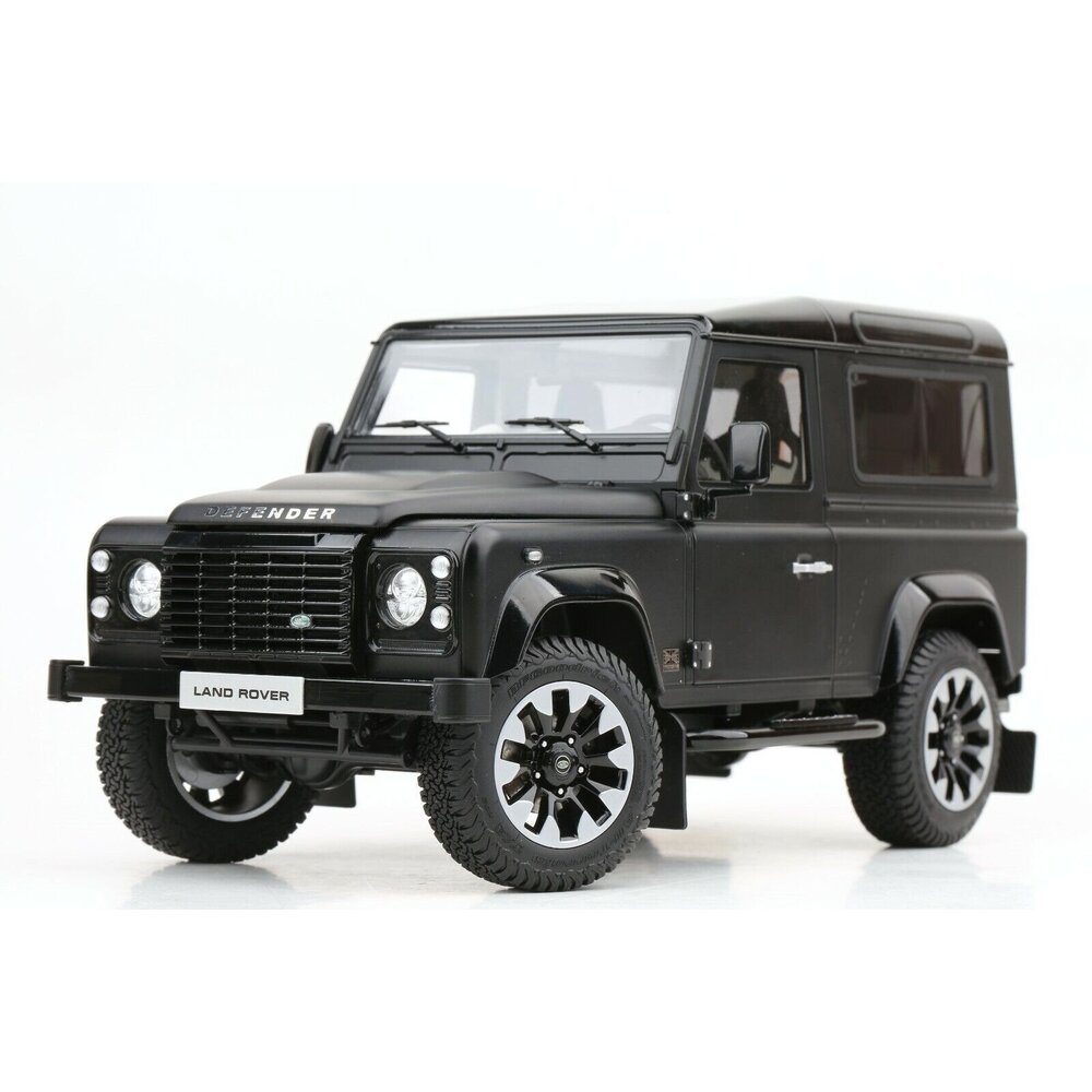 Land Rover Defender 90 Works V8 70th Edition - 1:18 - LCD Models - HMKT