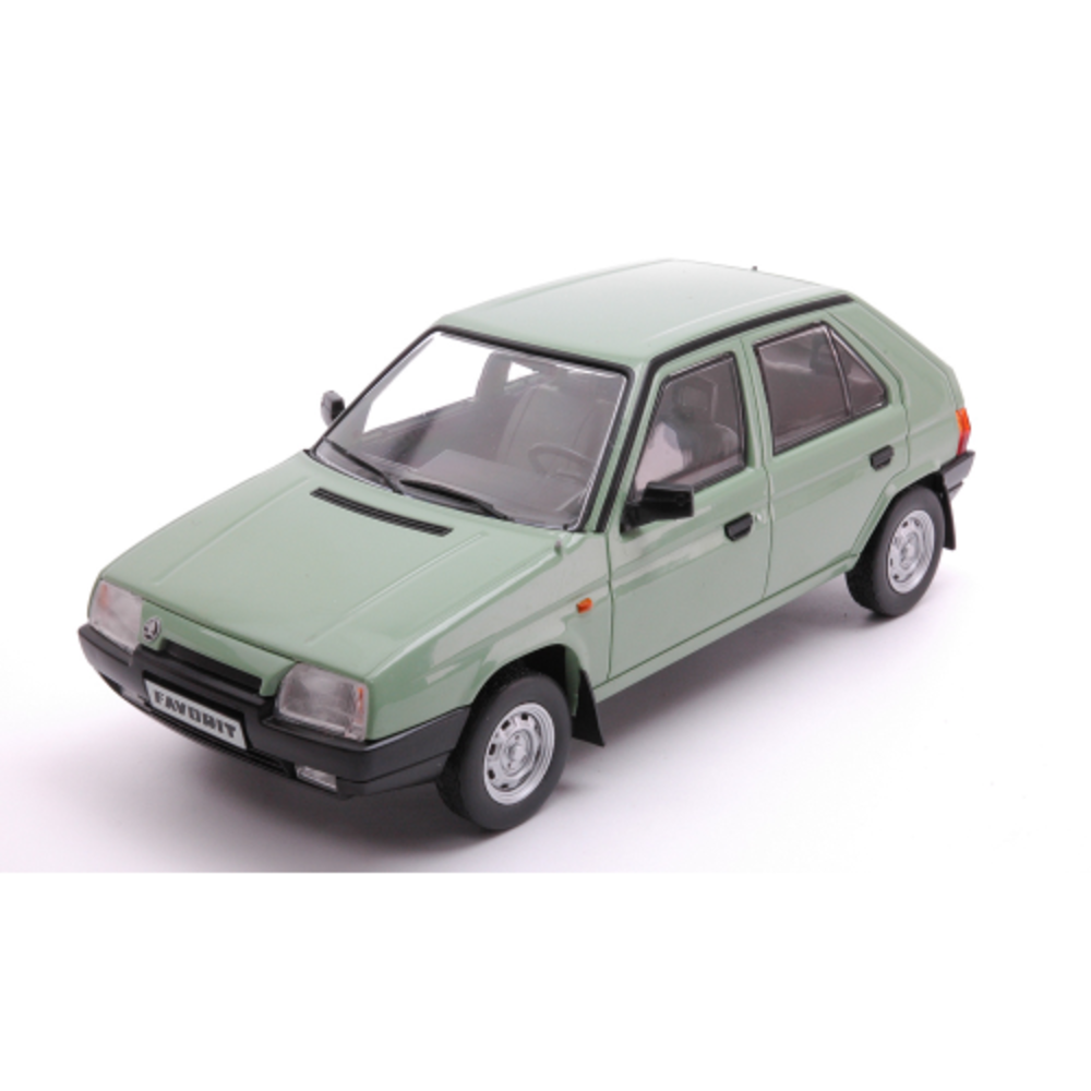 Skoda 100L 1969 - 1:24 - Whitebox - HMKT