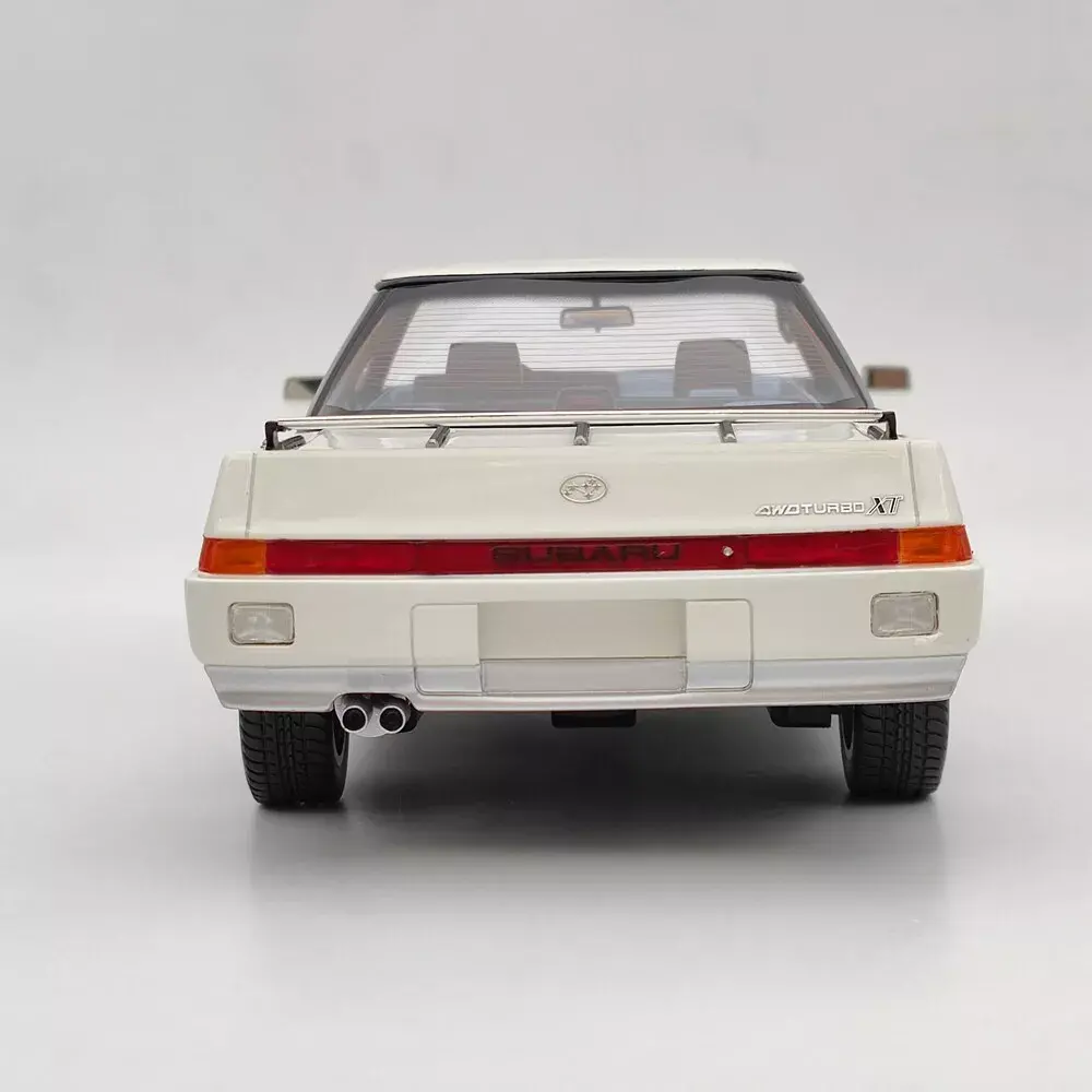 Subaru Forester STI - 1:18 - DNA Collectibles - HMKT Subaru Forester STI - 1:18 - DNA Collectibles - HMKT