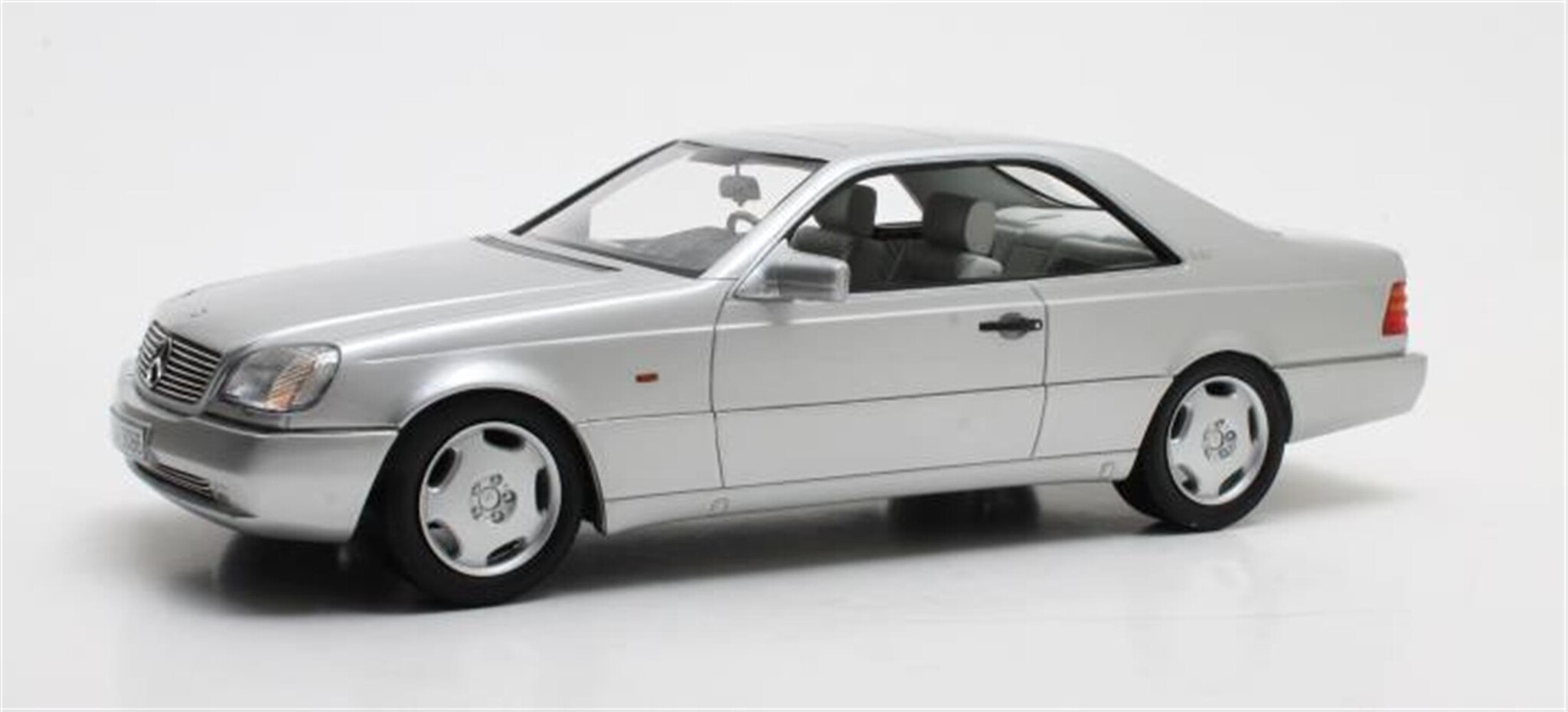 Mercedes-Benz 600SEC C140 1992 - 1:18 - Cult Scale Models - HMKT