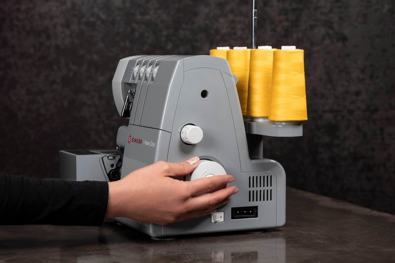 Singer Sewing Machines Singer Overlocker HD0405S Heavy Duty Machine ...