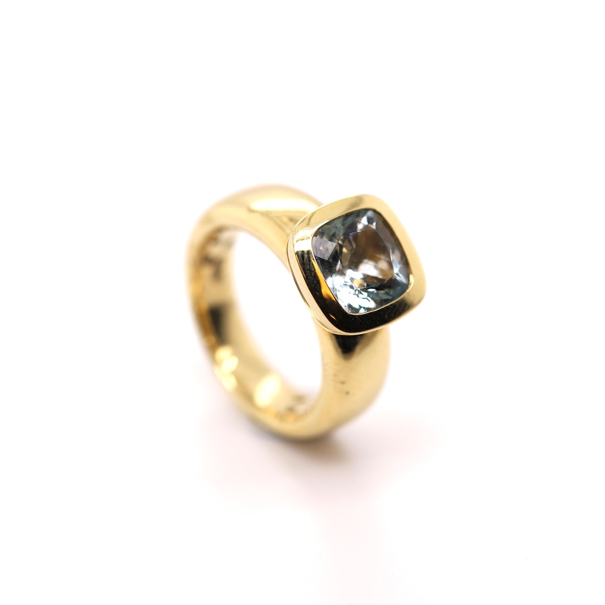 Positano Ring 18 kt. goud met Aquamarijn - Roemer juwelier