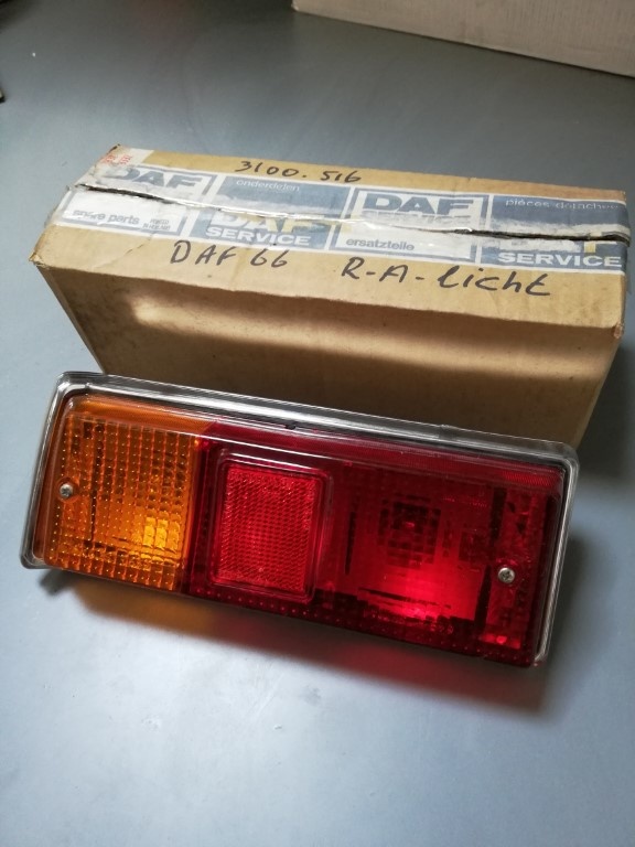 DAF Rear light RH 3100516 NOS DAF 66 - Volvo 340 Parts Netherlands