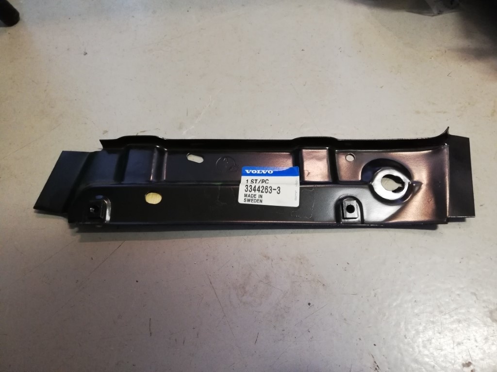 Voorfrontpaneel RH 3344263 NOS Volvo 440, 460 - Volvo340onderdelen.nl
