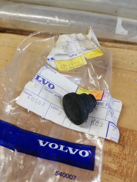 Seal, water pump cleaning water system 9447467 NOS Volvo 740, 760, 780 ...