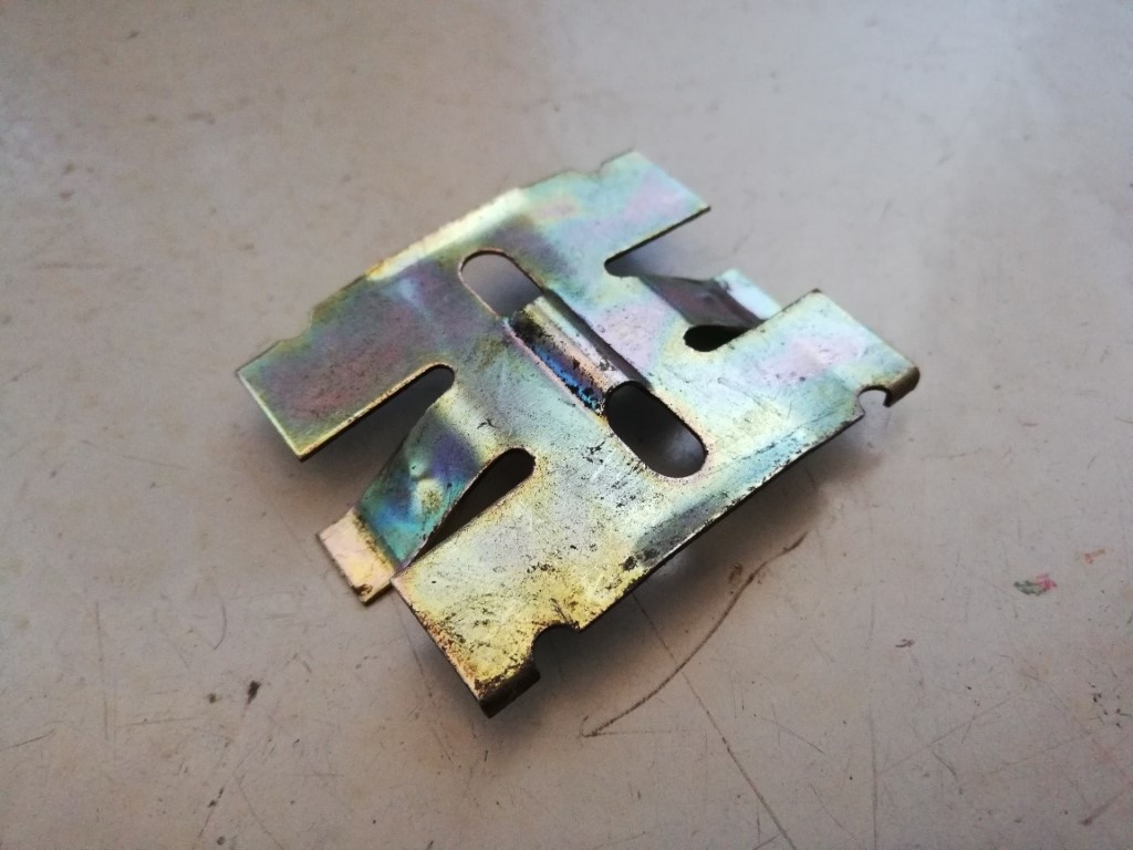 Tension spring brake system brake pad 1273104 until 1979 used Volvo 34 ...