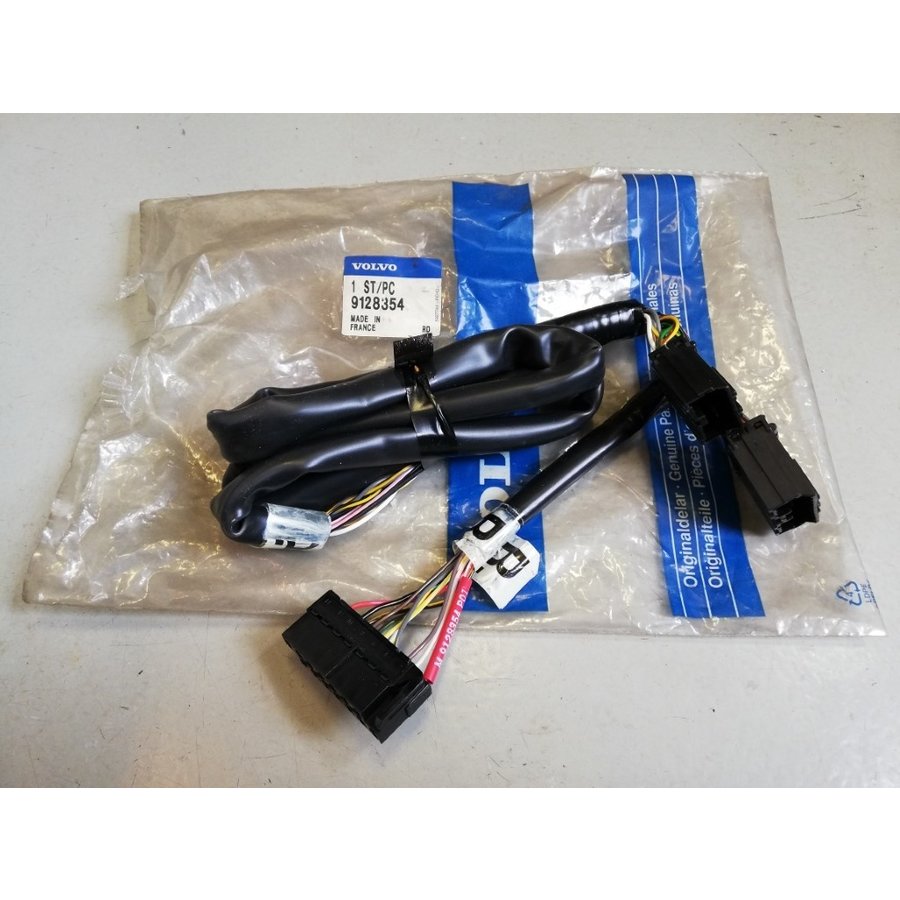 Connection cable amplifier 9128354 NOS Volvo 940, 960, S90, V90 series ...