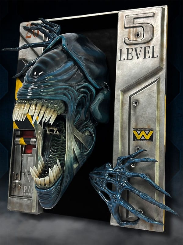 Aliens Wall Sculpture 1/2 Alien Queen 51 x 41 x 25 cm - The Movie Store