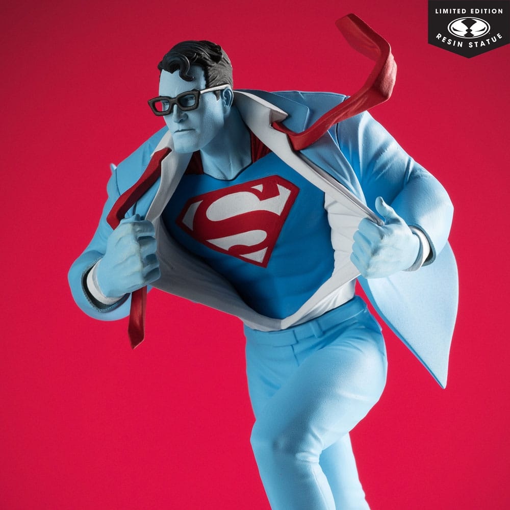 DC Direct Statue 1/10 Superman Red and Blue: Superman by Clayton Henry ...