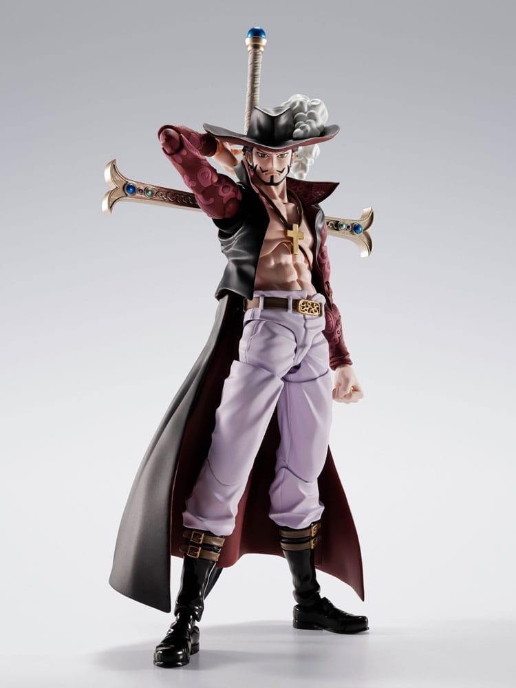 One Piece S.H.Figuarts Action Figure Dracule Mihawk Hawkeye 17 cm - The ...
