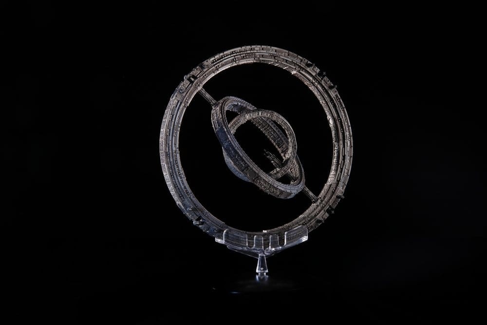 Foundation Die-Cast The Invictus Spaceship 20 cm - The Movie Store