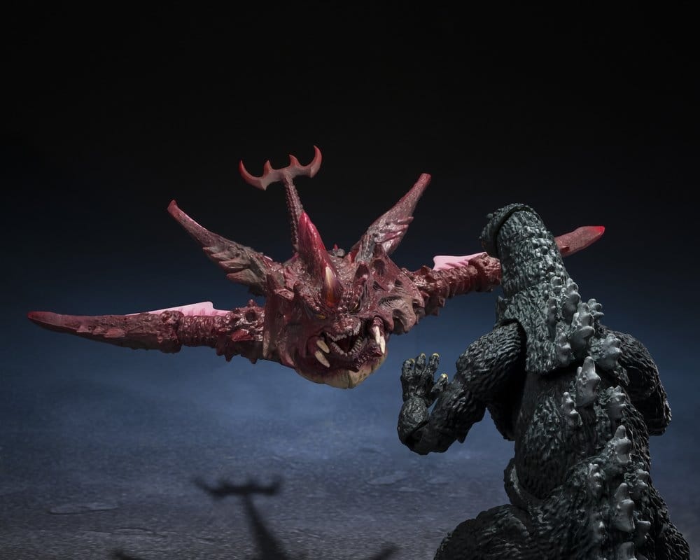 Godzilla vs. Destroyah S.H.MonsterArts Action Figure Godzilla Jr ...