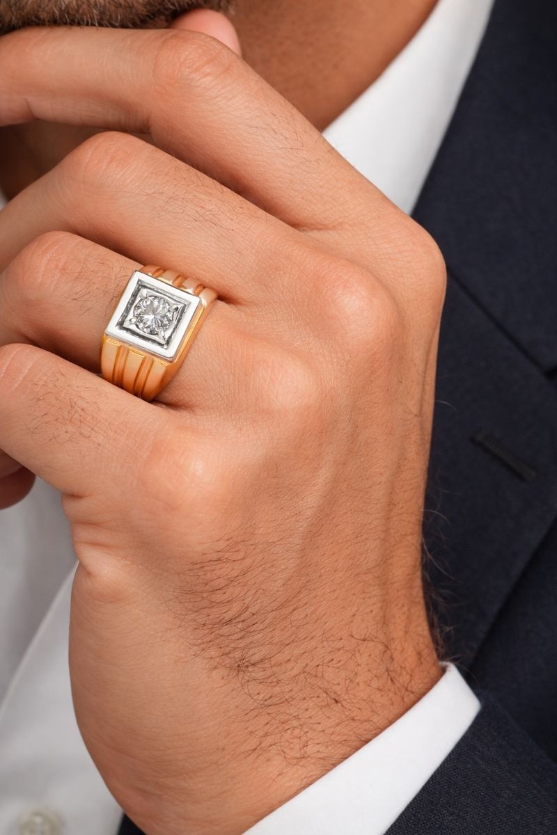 Occ. 18K. Ring. Brilj.0,20k. 8,1Gr. Mt20,5 - ROS Jewelers