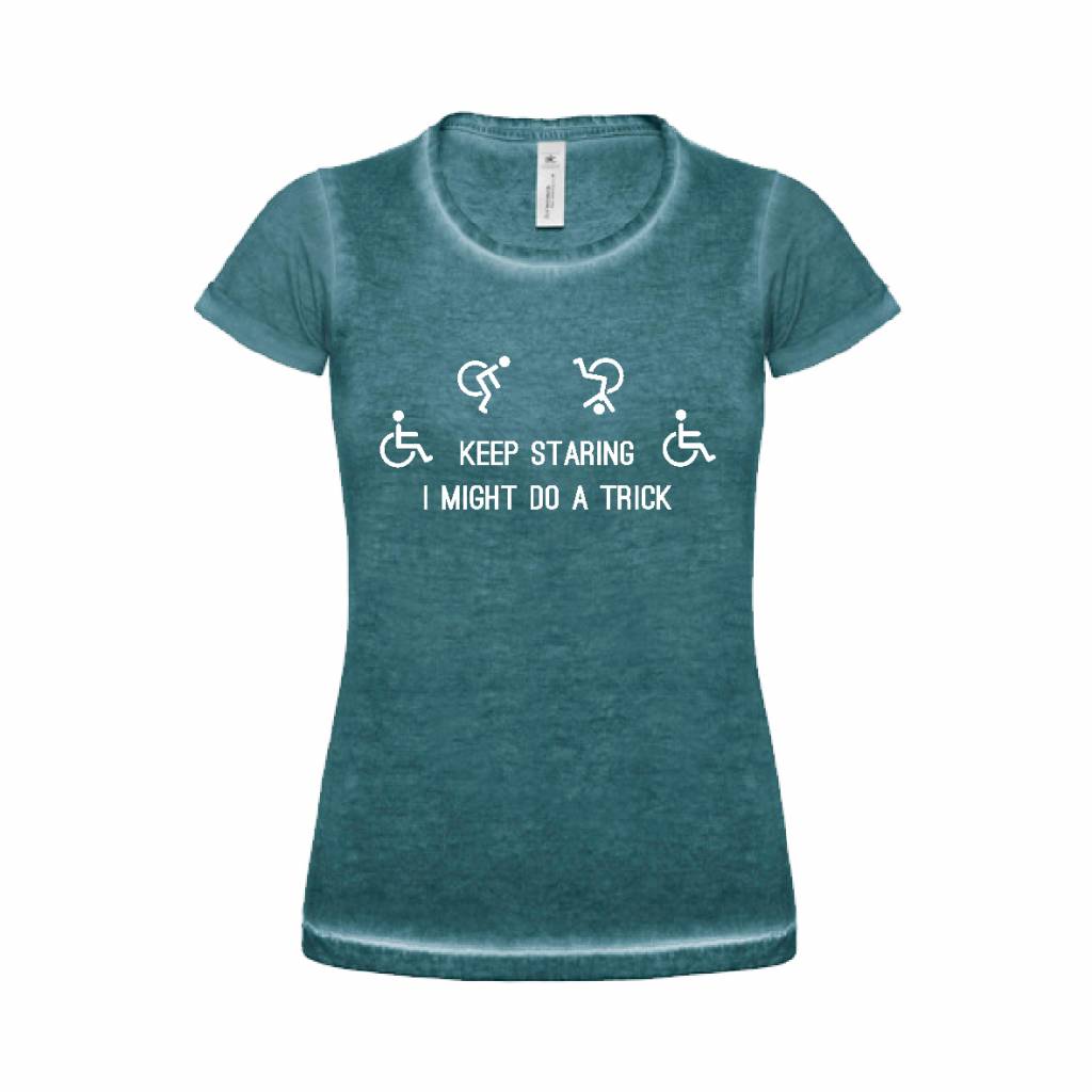 Keep staring rolstoel t-shirt - Traktatiecorner.nl