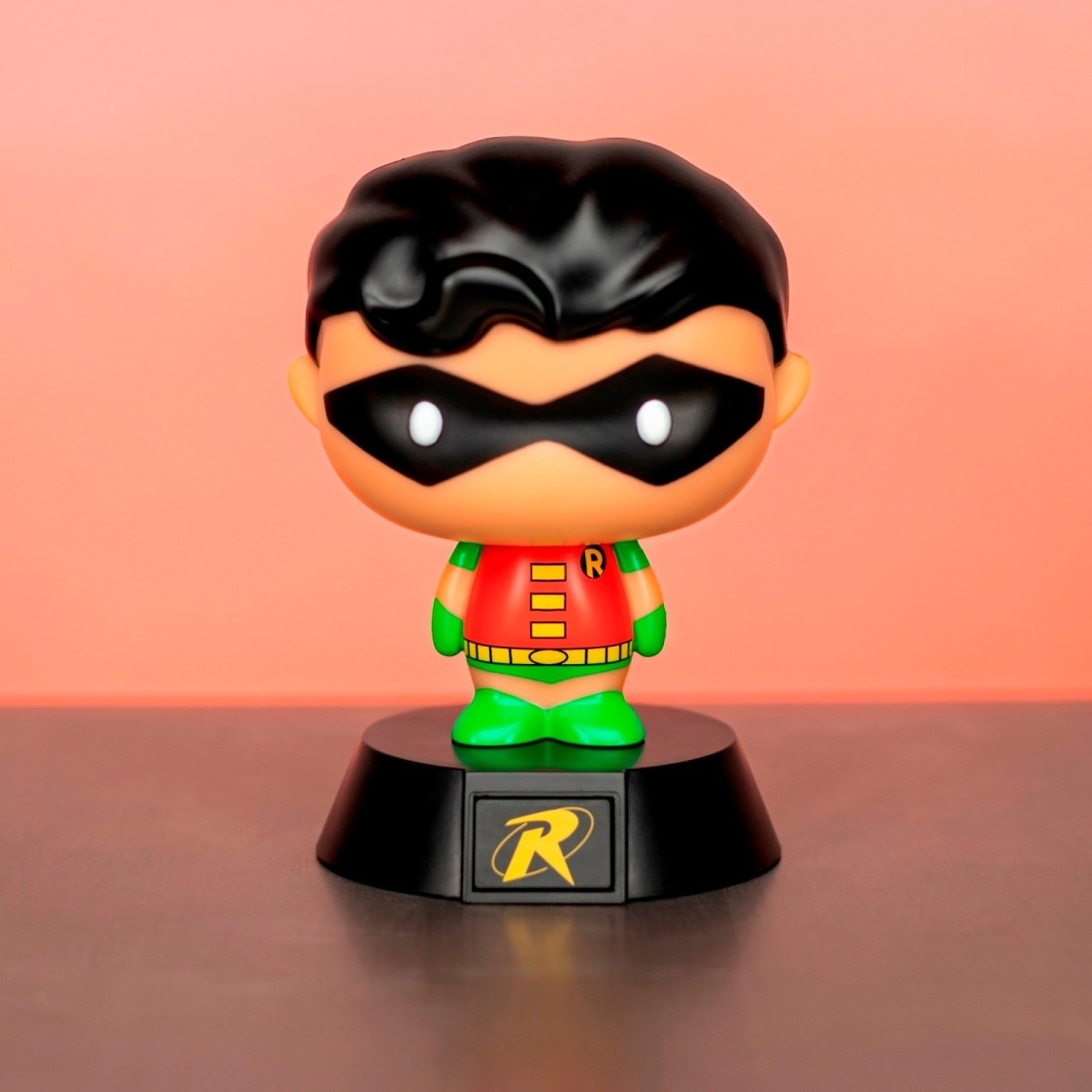 DC Comics: Robin Icon Light - Fans