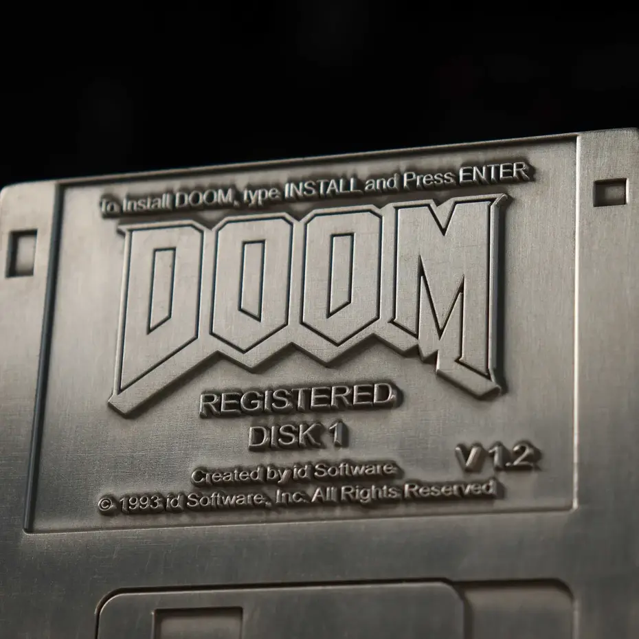 DOOM: Floppy Disk Limited Edition Replica - Fans