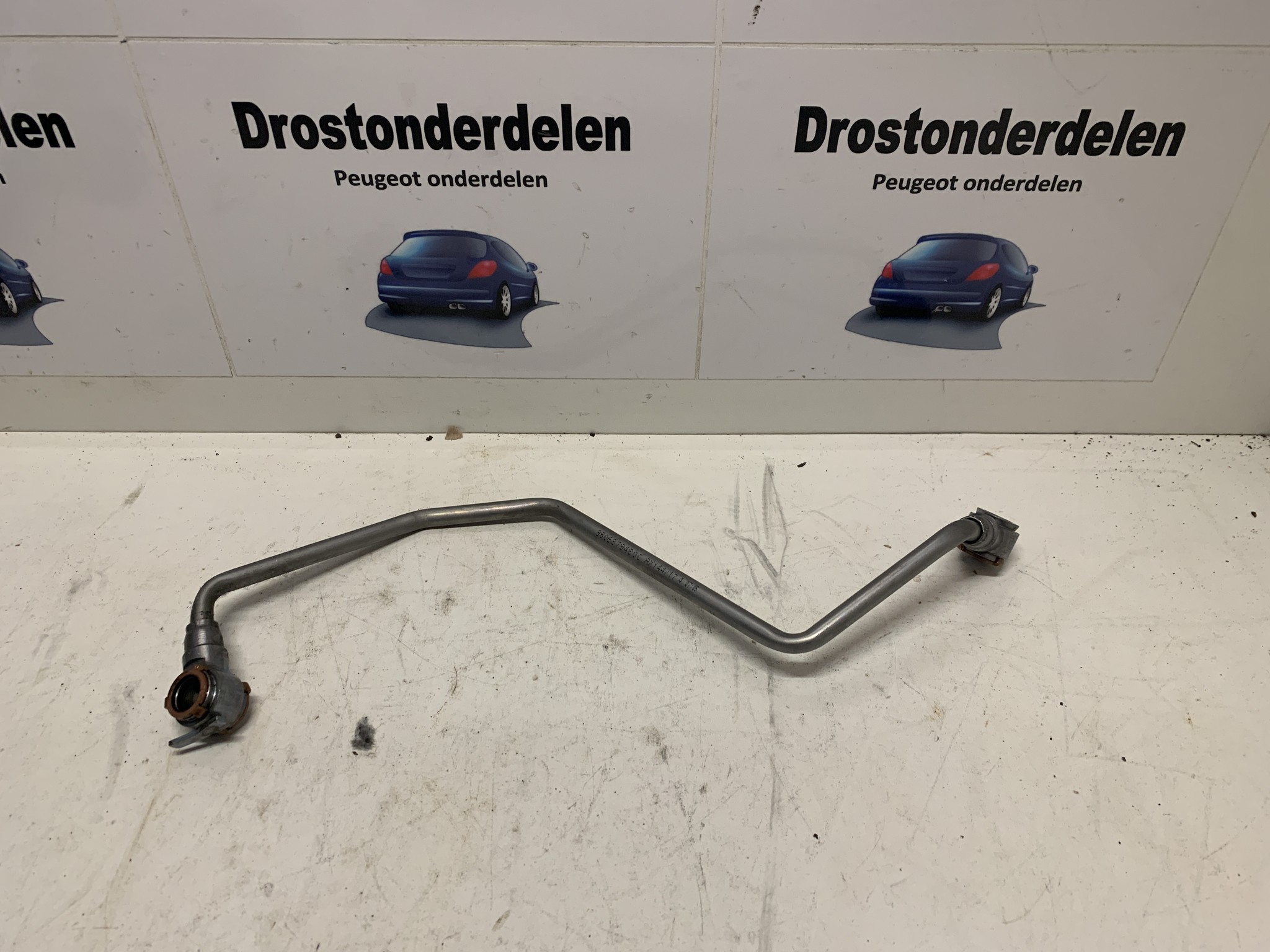 Oil pressure Pipes of the turbo 9806879480 Peugeot 308 T9 | Drostonderdelen