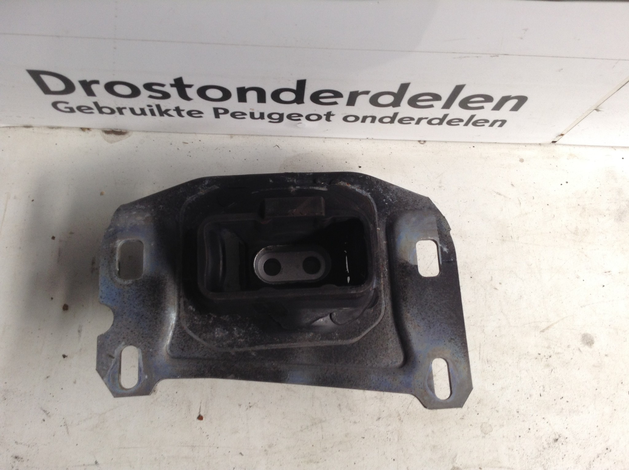Gearbox Bracket 9812667680/9673768480/9807420980 Peugeot 308 HTP 1.2 ...