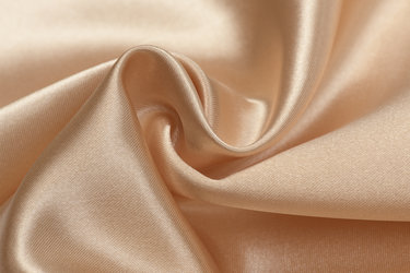 Satijn de luxe een glanzende crepe satijn van een mooie kwaliteit ...