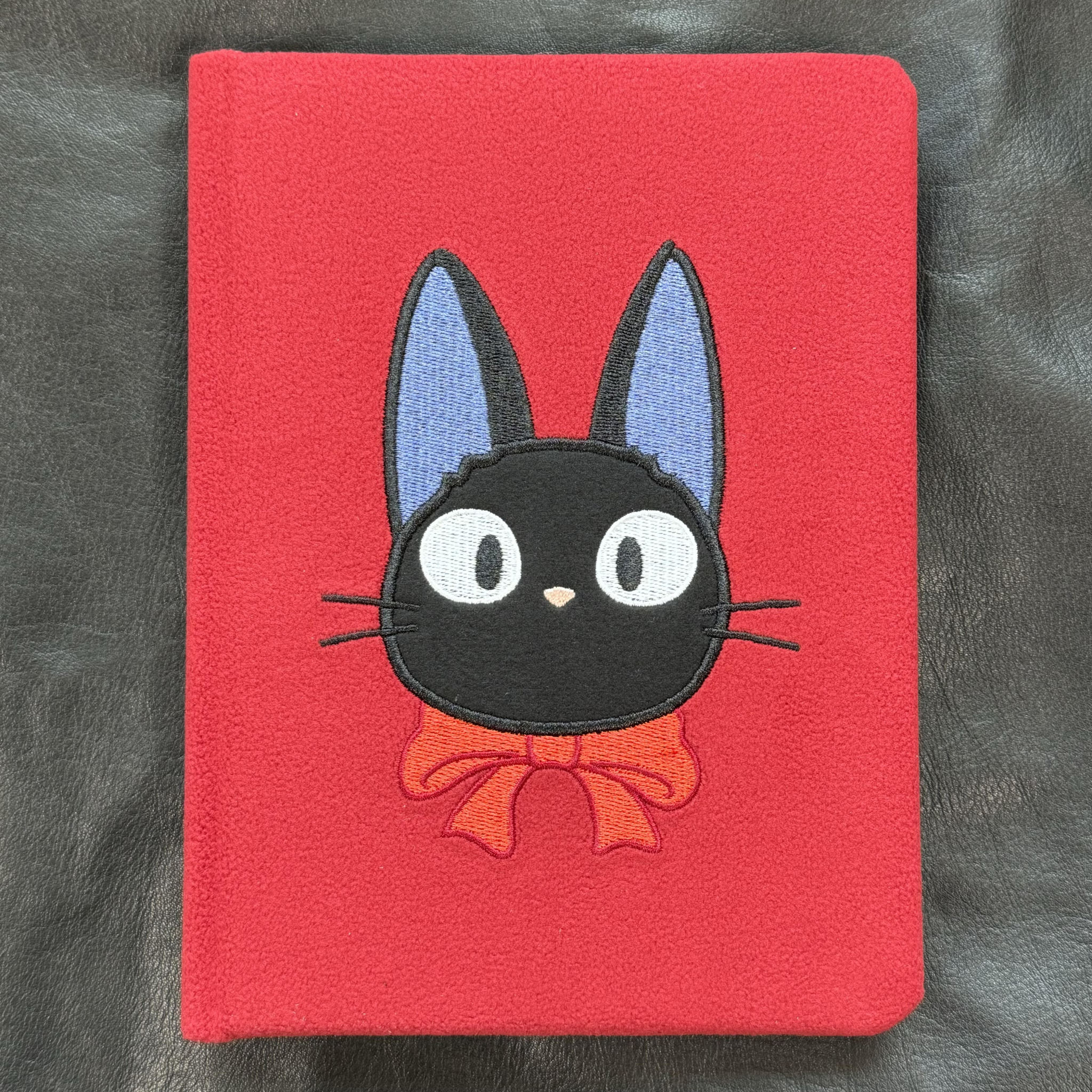 Kiki's Delivery Service: Jiji Plush Journal (English) - JPT EUROPE LTD ...