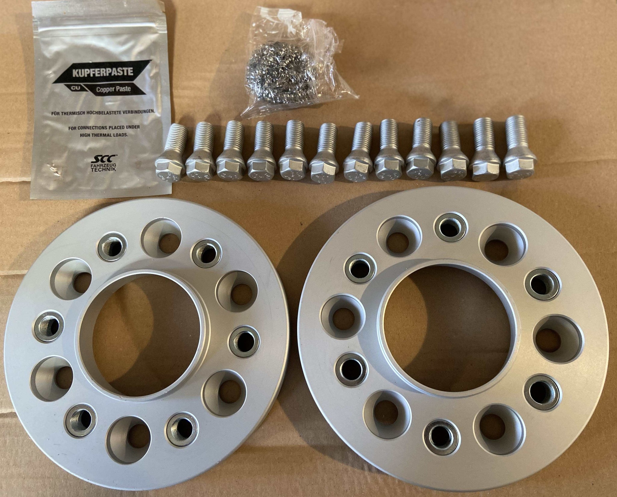 2 wheel spacers 20 mm (aluminum) 6x130 M14x1,5 for Sprinter, silver an ...