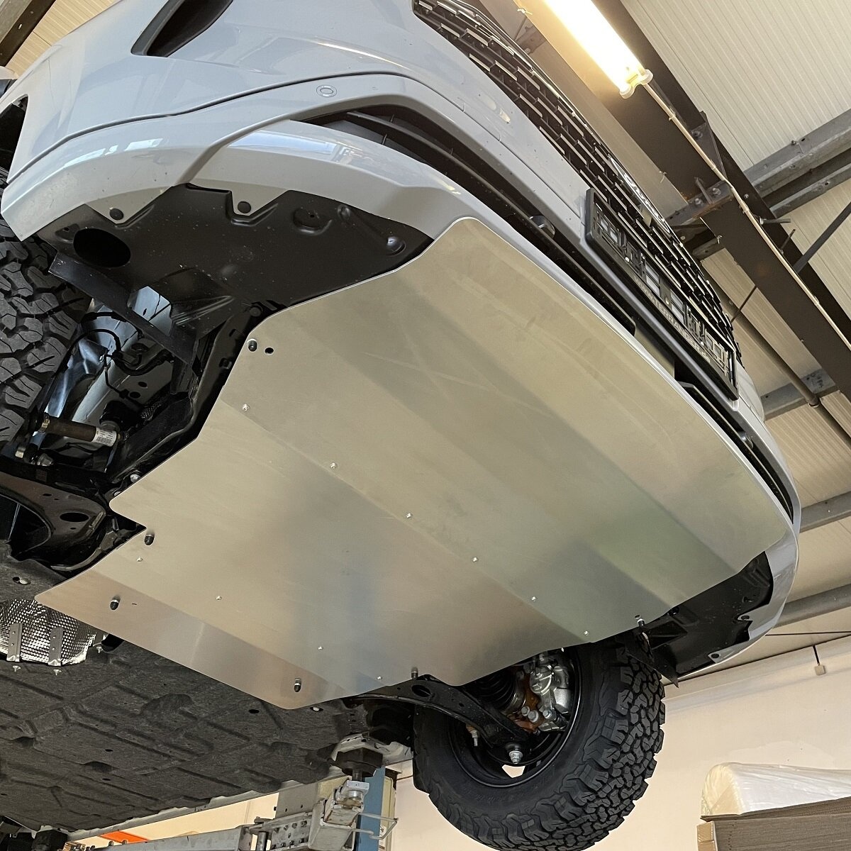 6 mm alu Skid plate (protection plate) for engine, transmission and tr ...