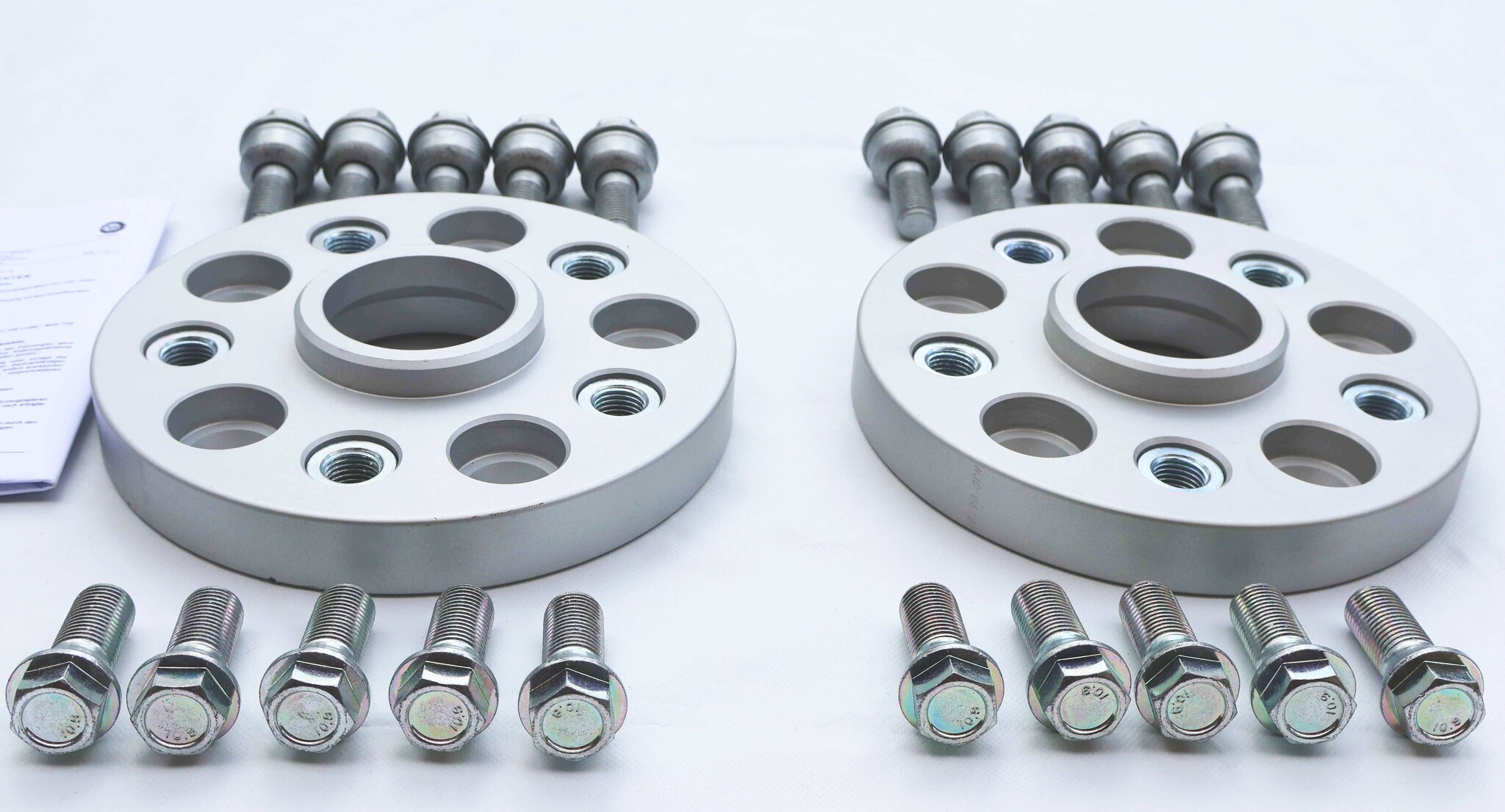 2 wheel spacers 22 mm (aluminum) for VW T5/6 - GTV-VAN