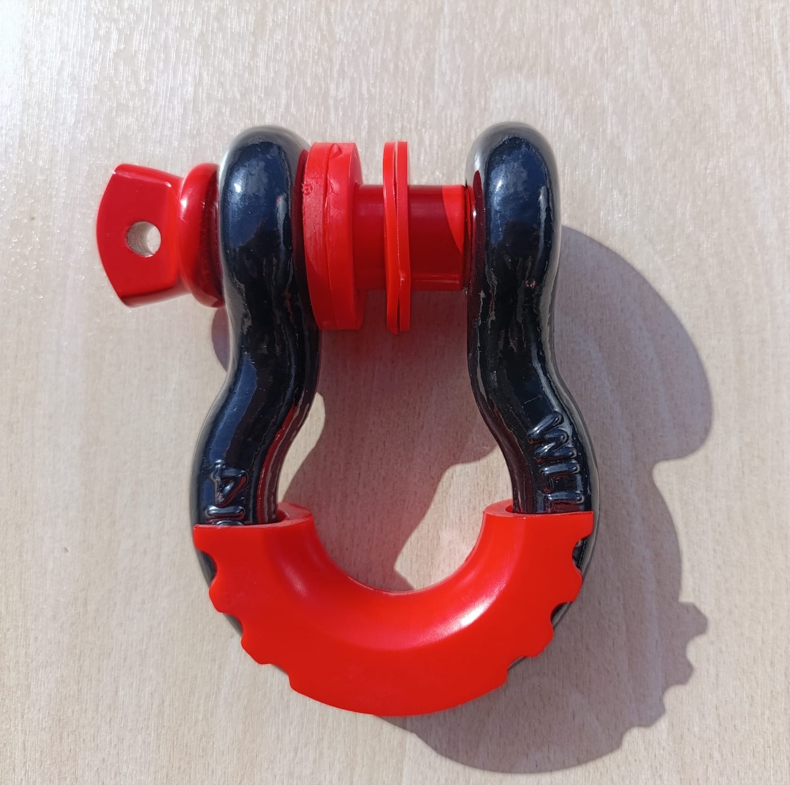Omega shackle 3/4 inch WLL 4 3/4 T black - red - GTV-VAN