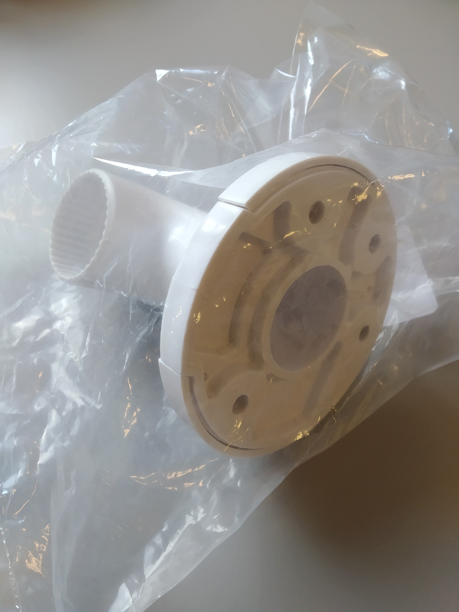 Modular plastic wall bracket system - Homecare Webshop